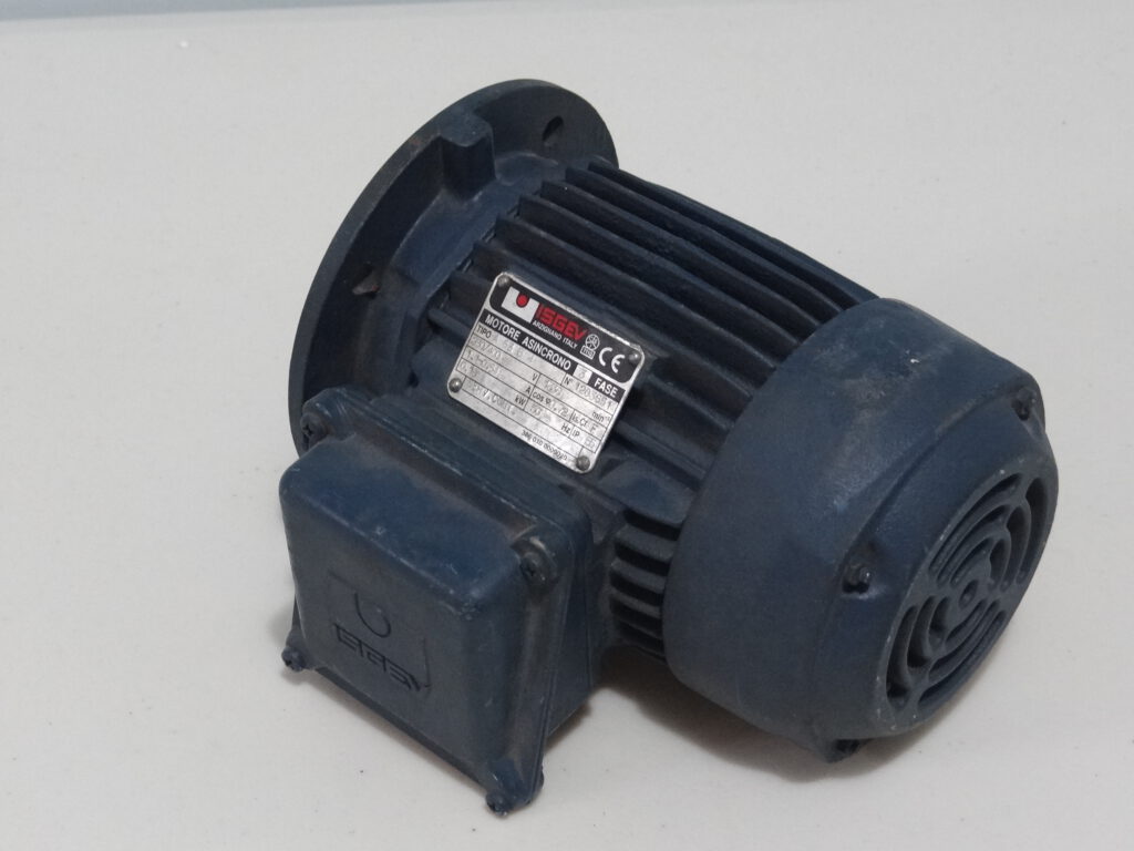 MOTOR ELECTRICO ASINCRONO TRIFASICO 1/4HP 1330 RPM - Distribuidor ...